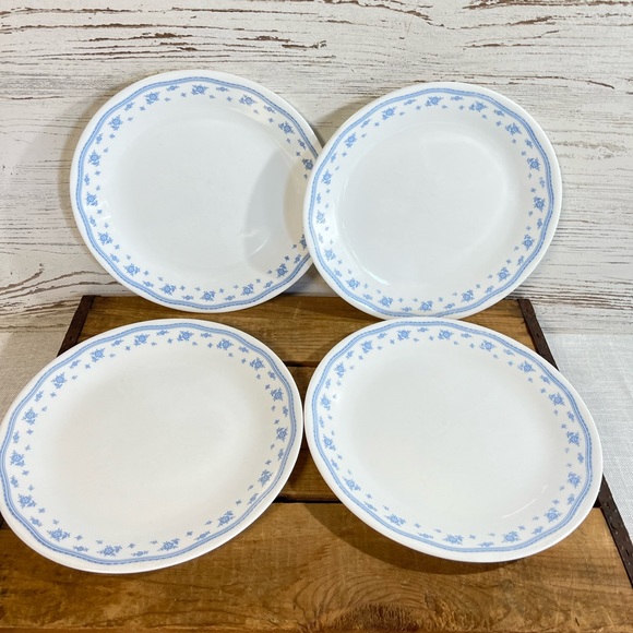Corelle | Dining | Vintage Corelle Plates Morning Blue 18 | Poshmark
